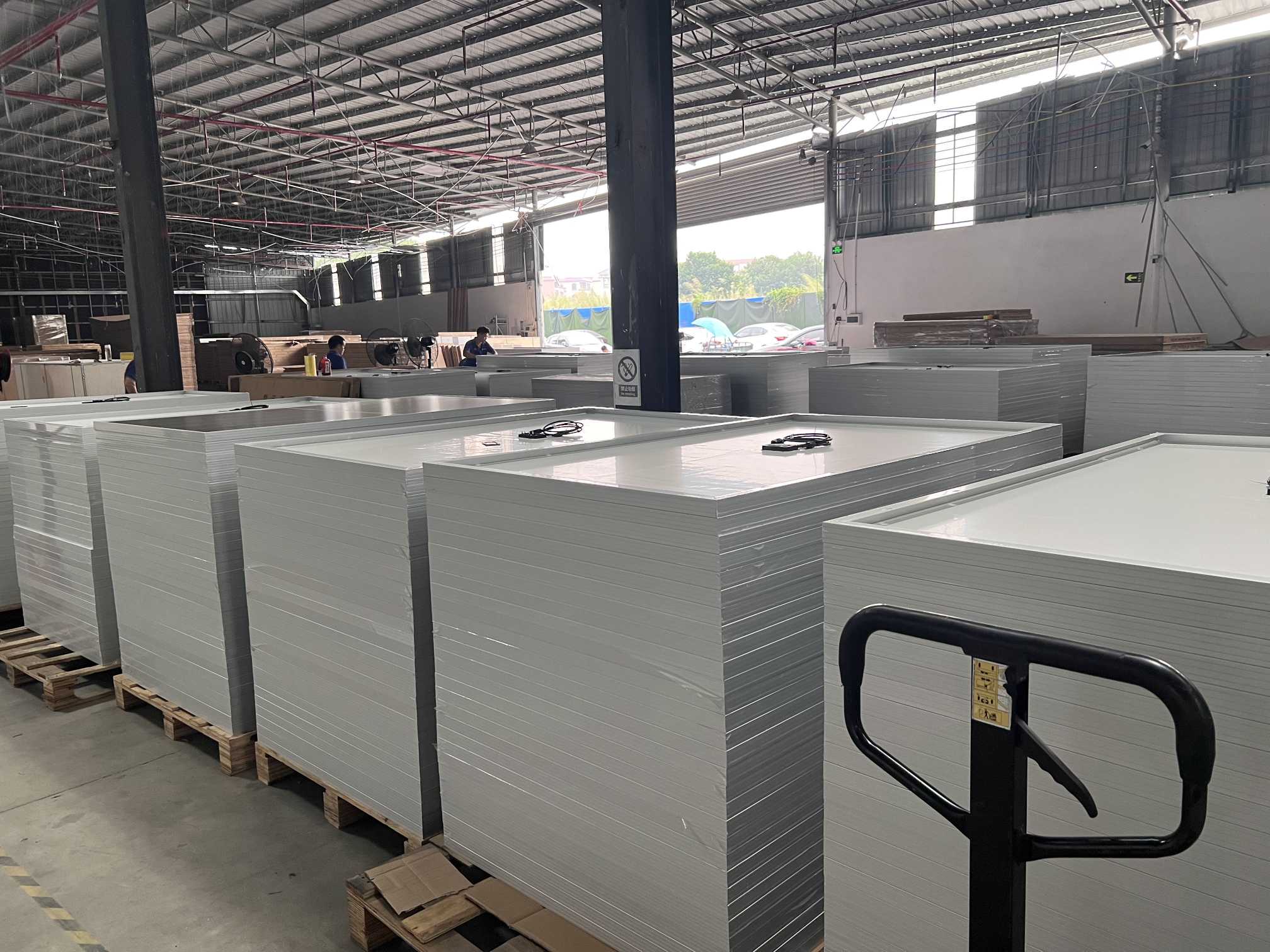 What Happens If the Solar Panel Is Overloaded? | SolarCtrl