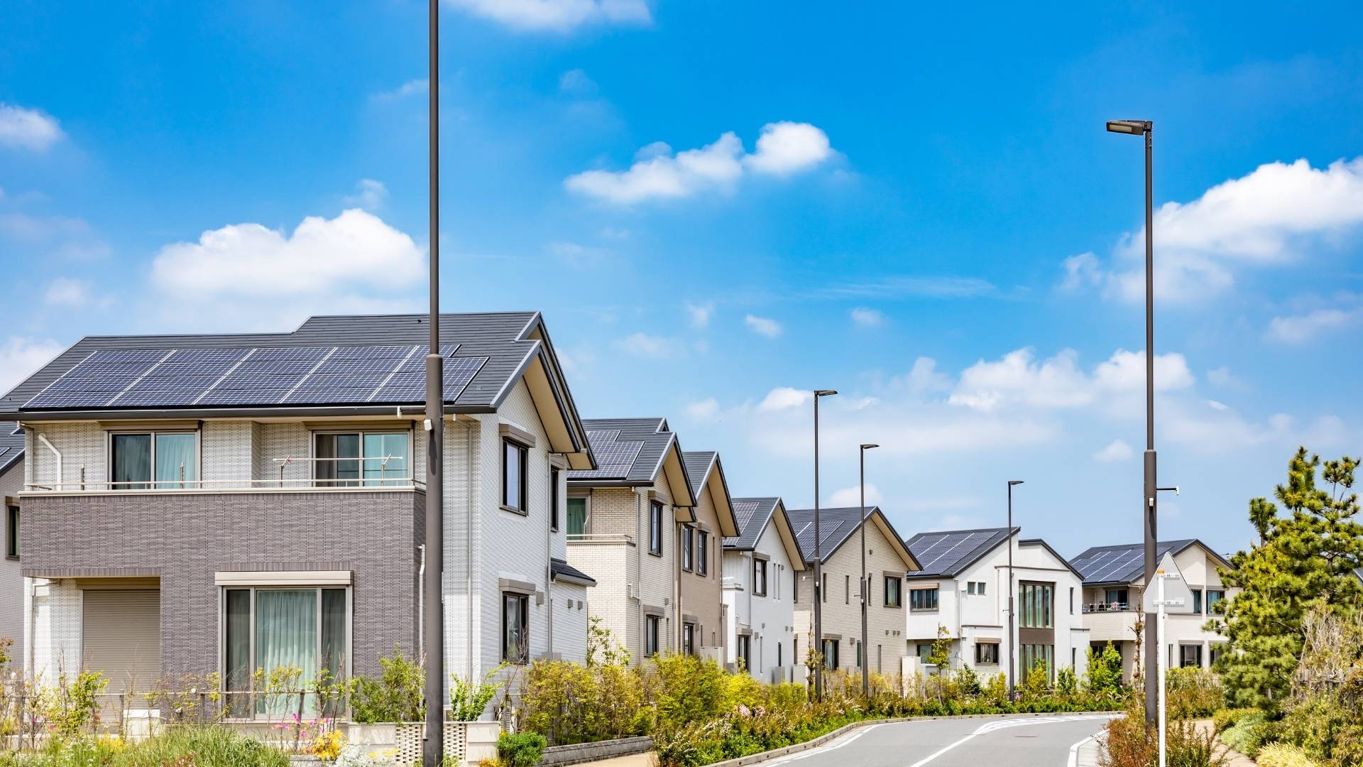 What is the Minimum Load of a Household Solar Power Plant? | SolarCtrl